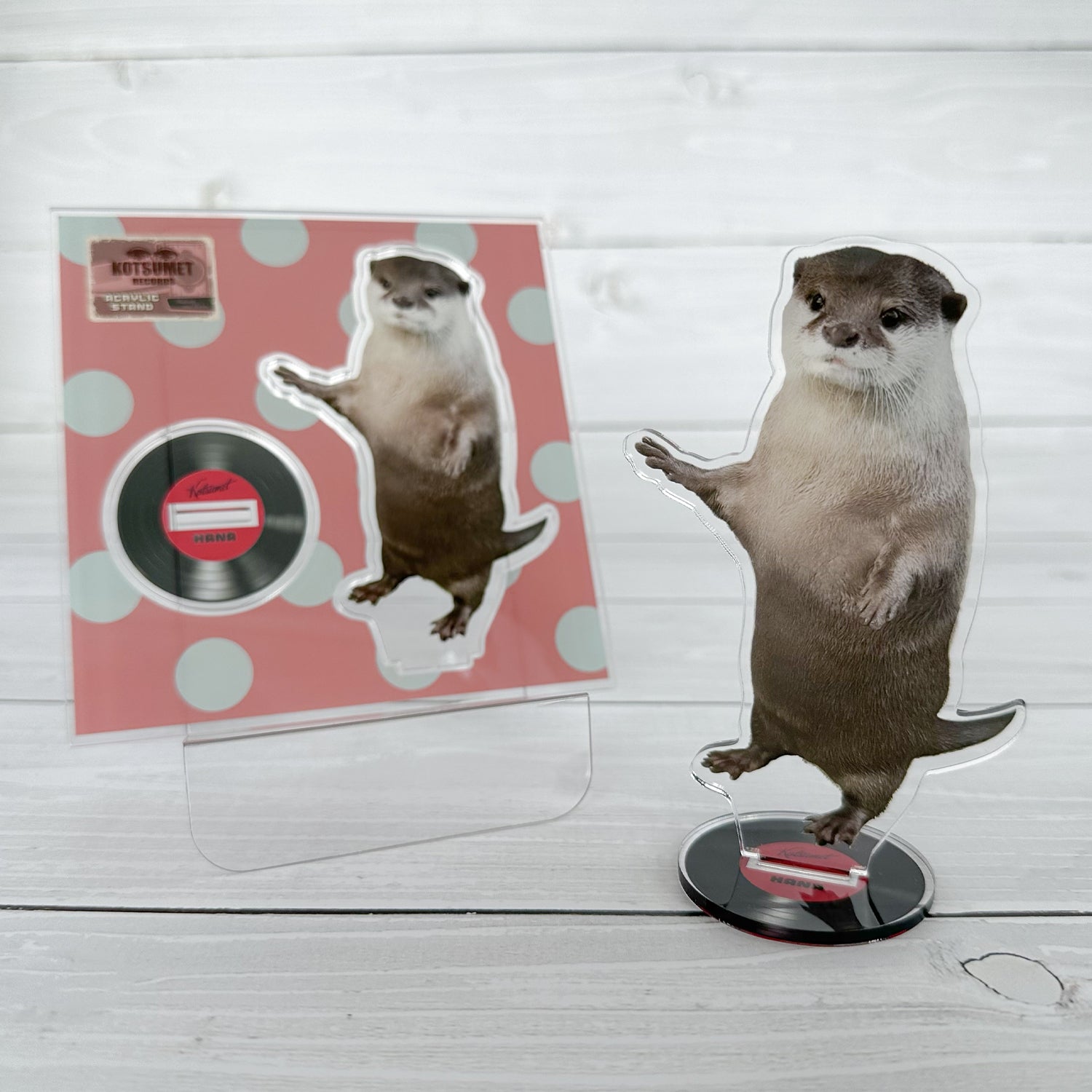 OTTER HANA ACRYLIC STAND FIGURE – KOTSUMET OFFICIALSTORE